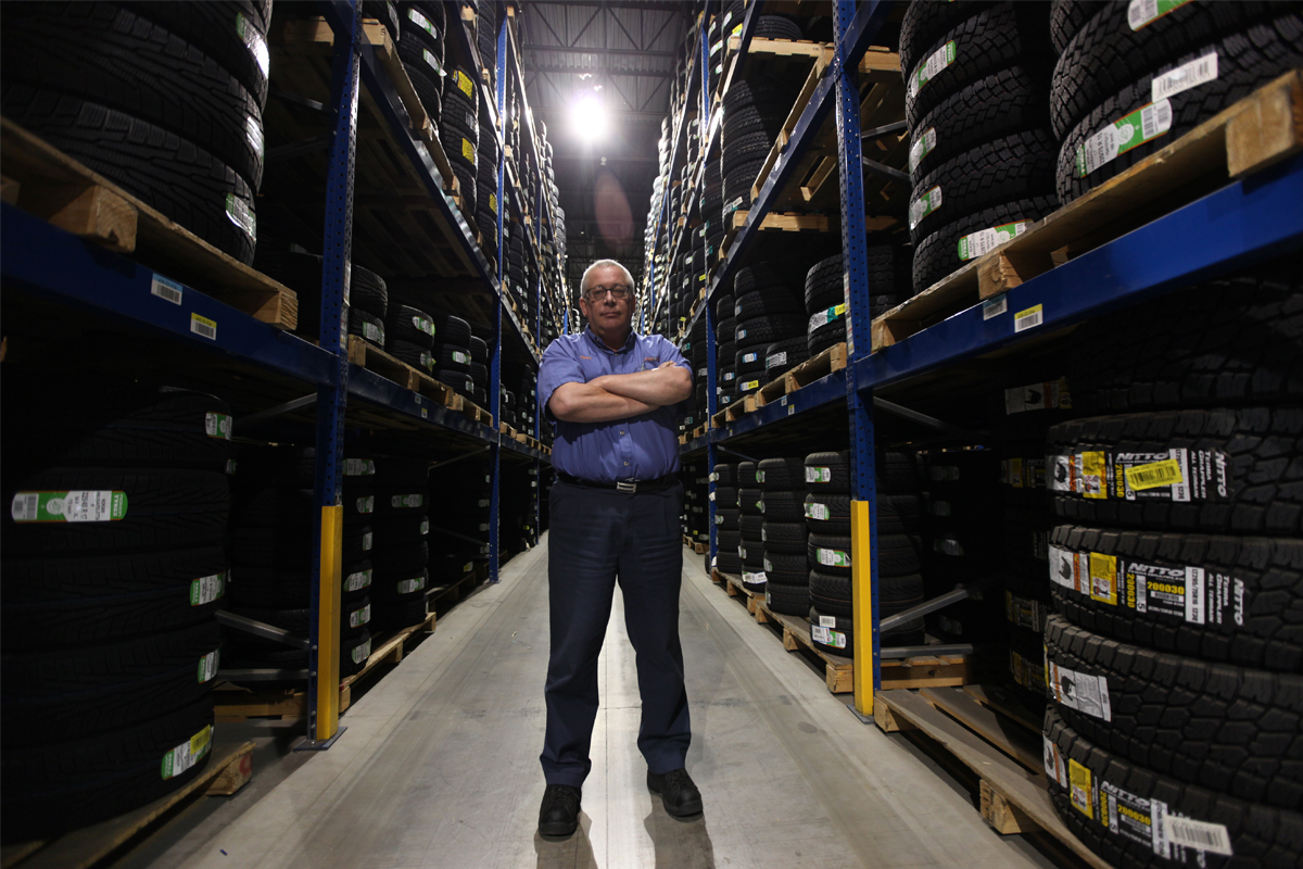 Commercial Semi Truck Tires and Bus Tires in Canada | Kal Tire