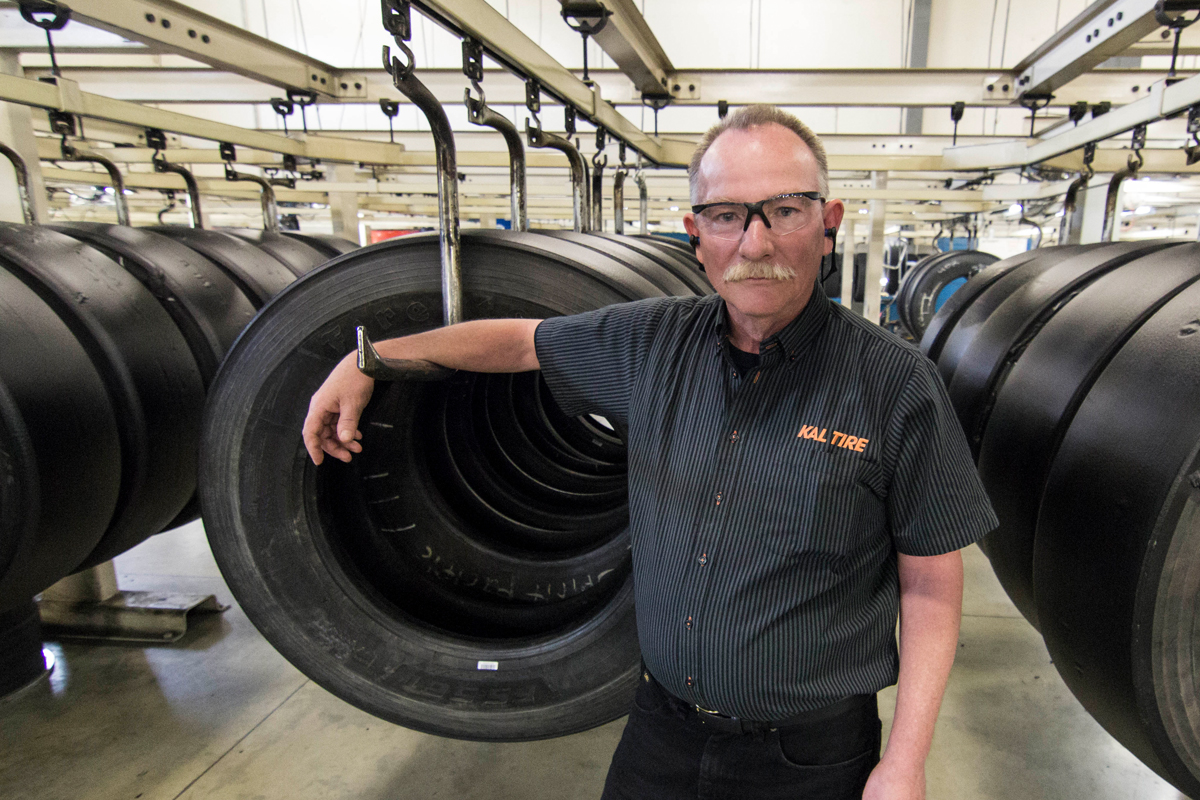 Pneus pour véhicules commerciaux et équipement lourd | Kal Tire