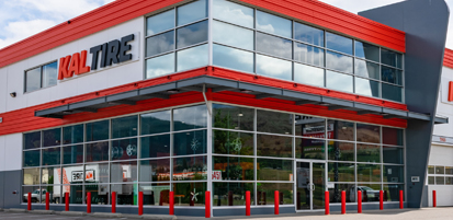 Get Help with Semi Truck Tires, OTR Tires & More | Kal Tire Commercial