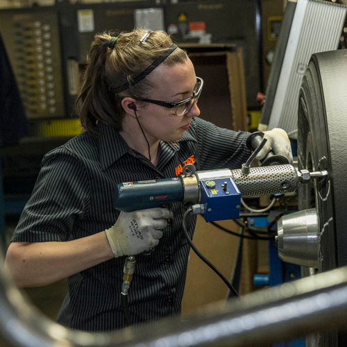 Single-use Commercial Tire vs Premium Commercial Tire | Kal Tire